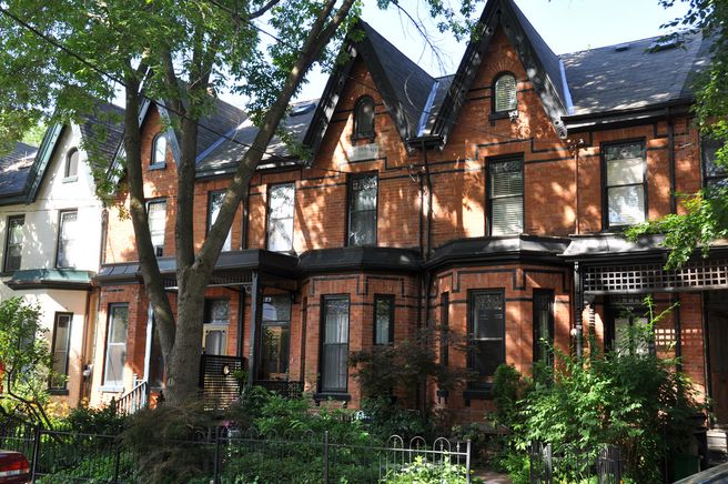 A Guide to Canada's Most Notable Architectural Styles by City - Home ...
