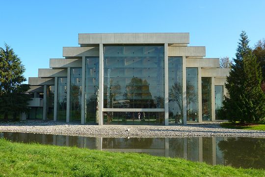A Guide to Canada's Most Notable Architectural Styles by City - Home ...