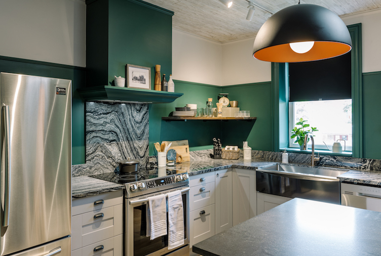 Surprise! You Can Use Dark Colours in a Small Space — Here's How