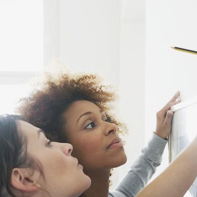 A Foolproof Guide to Hanging Your Pictures Perfectly, Every Time