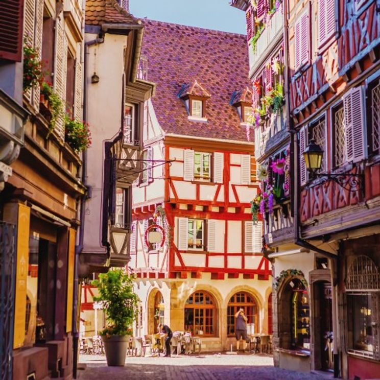 10 of the Most Beautiful Streets and Neighbourhoods in the World- Home ...