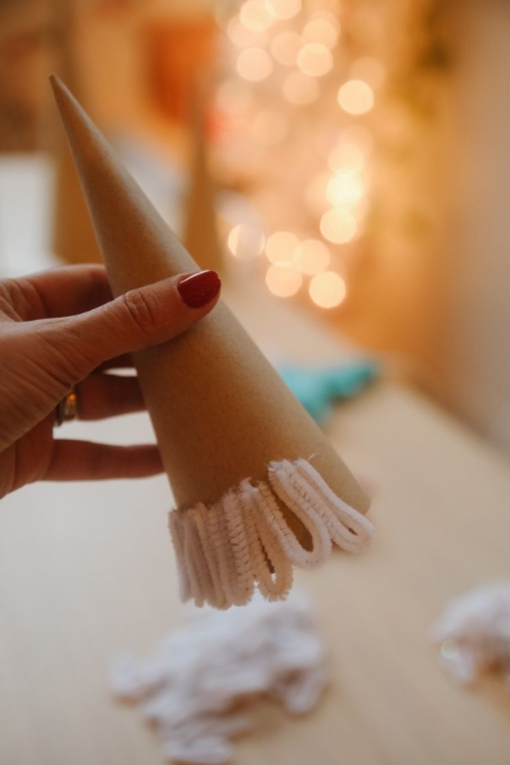 These Easy Pipe Cleaner Trees Will Save You on Holiday Decor