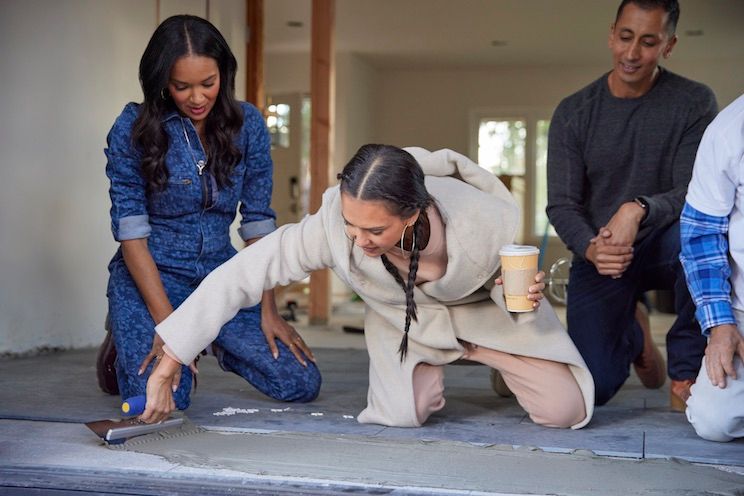 Meet the Hosts of Honest Renovations: Jessica Alba and Lizzy Mathis ...